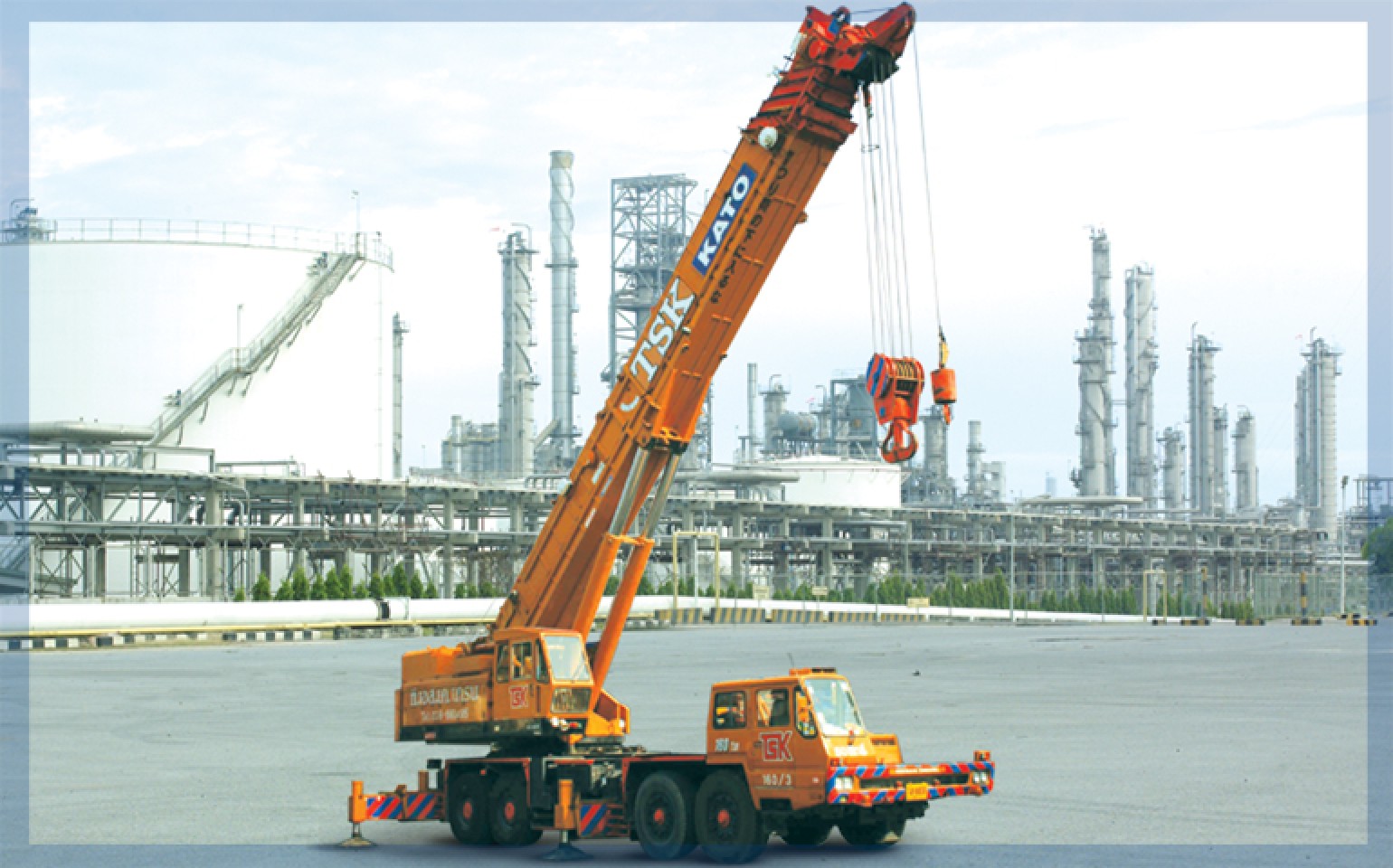 160 Tons KATO NK-1600 | T.S.K. CRANE SERVICE CO.,LTD.
